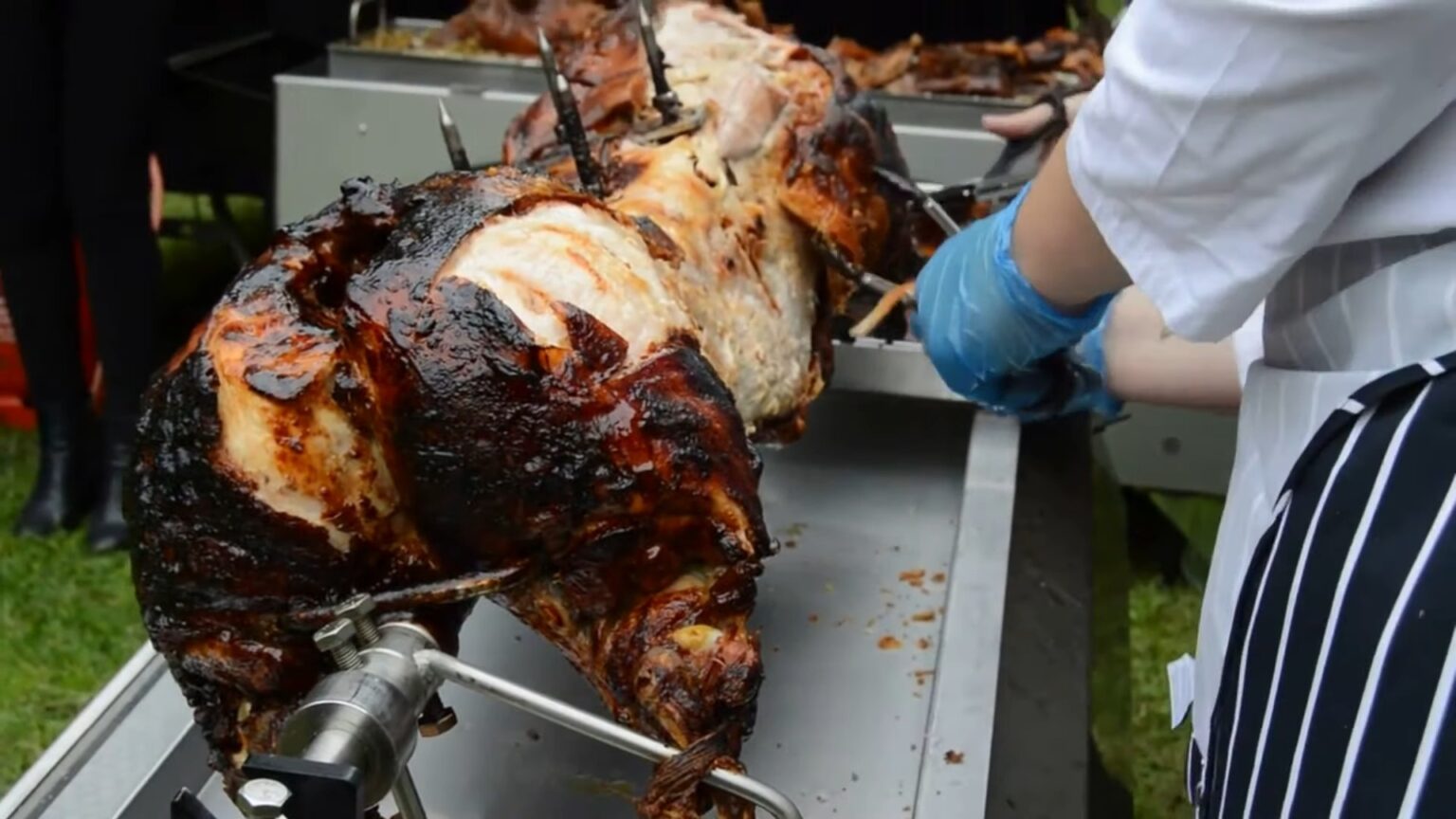 Rotisserie Pig Roast - How to Cook a Full Sized Pig